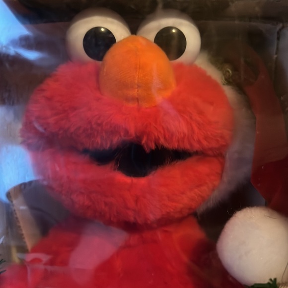 Sesame Street | Holiday | Sesame Street Elmo Animated Christmas Display ...